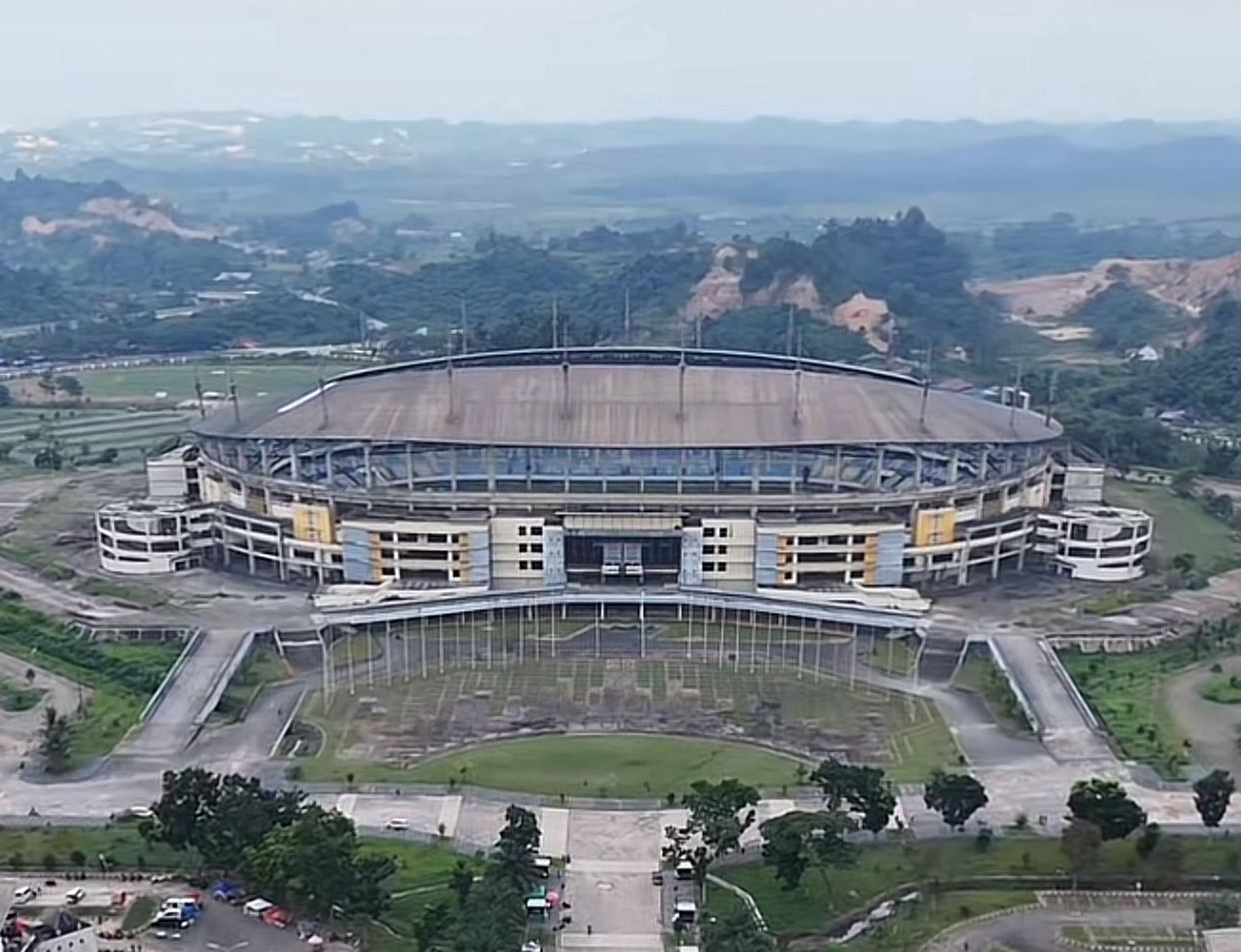 Menjelang HUT Kaltim 2025: GOR Kadrie Oening dan Stadion Palaran ...